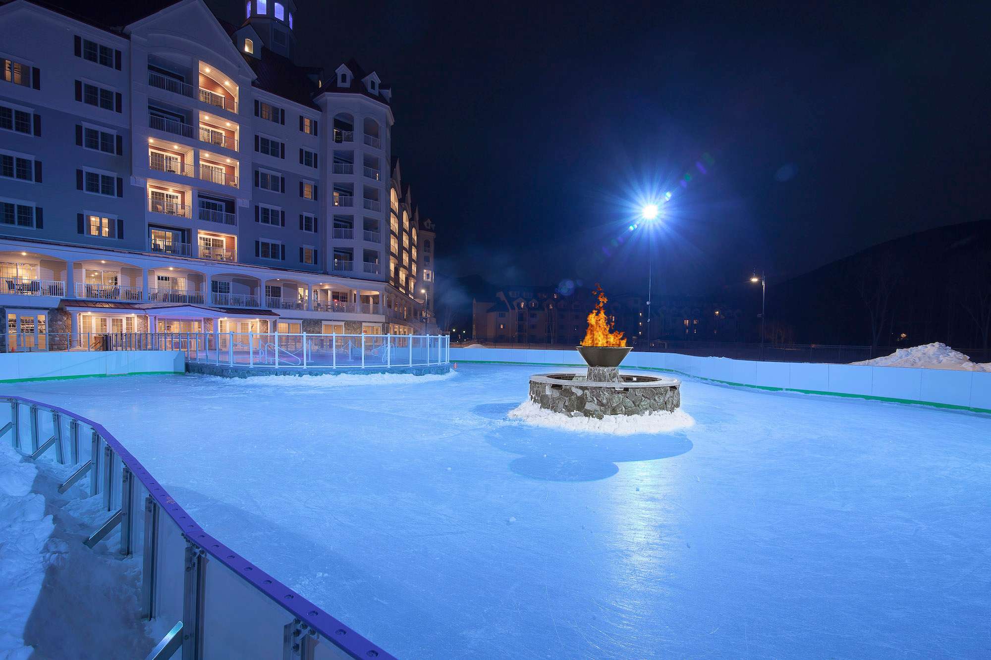 Riverwalk Ice Skating Rink - Riverwalk Resort at Loon Mountain